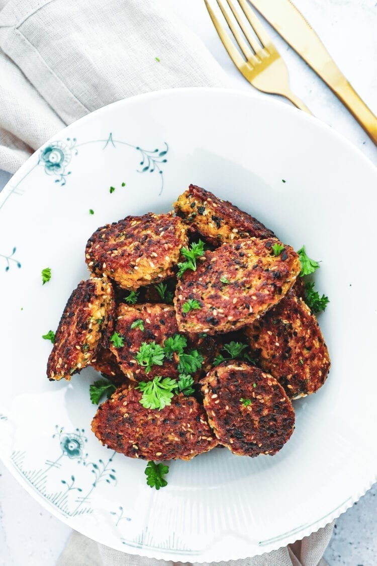 Linsefrikadeller - Opskrift på vegetarfrikadeller med linser