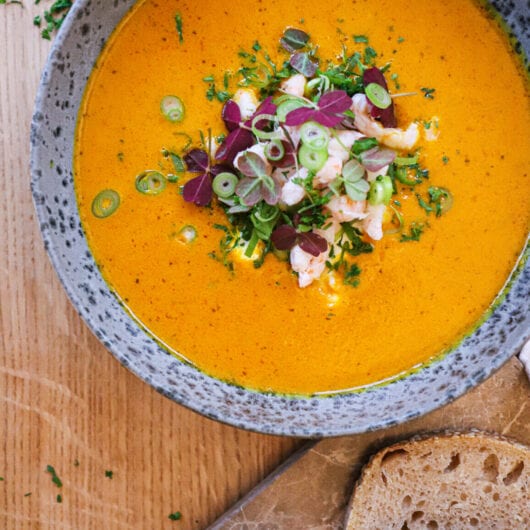 Mad vafler - Opskrift på mad vafler med rejser og avocado