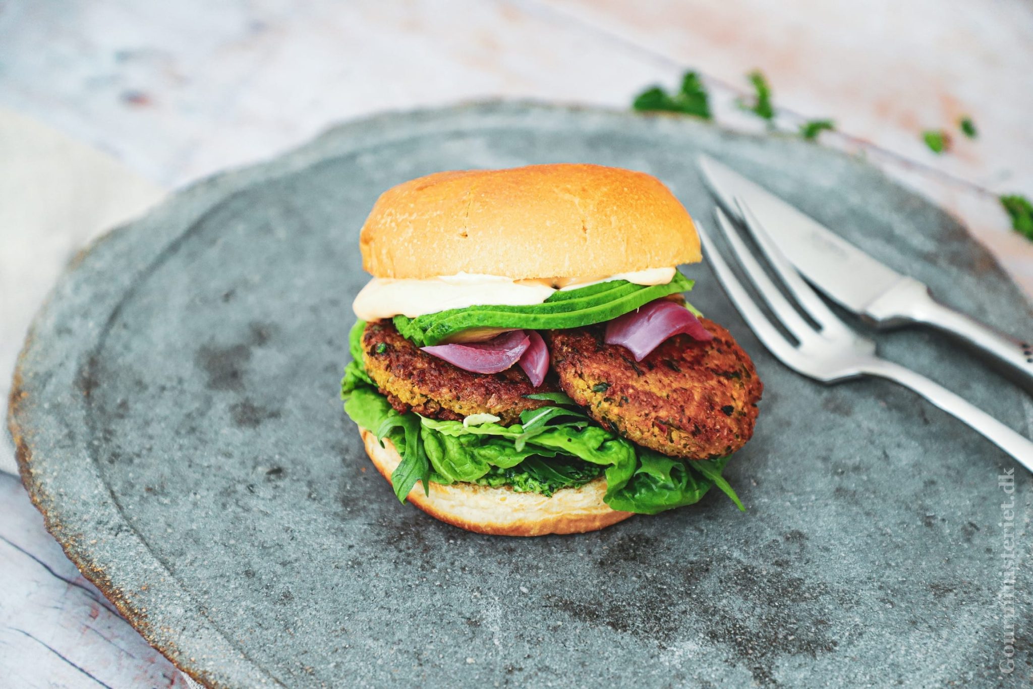 Vegetar burger - Opskrift på den lækreste veggie burger