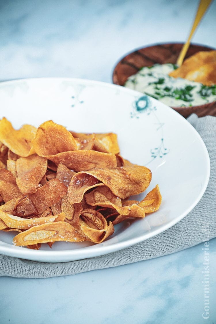 Rodfrugts chips - Opskrift på sprøde pastinak chips