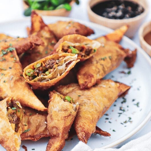 Hjemmelavede forårsruller - Opskrift på sprøde forårsruller