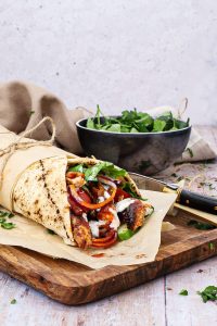 Hjemmelavet durum med kyllinge kebab - Hjemmelavet shawarma