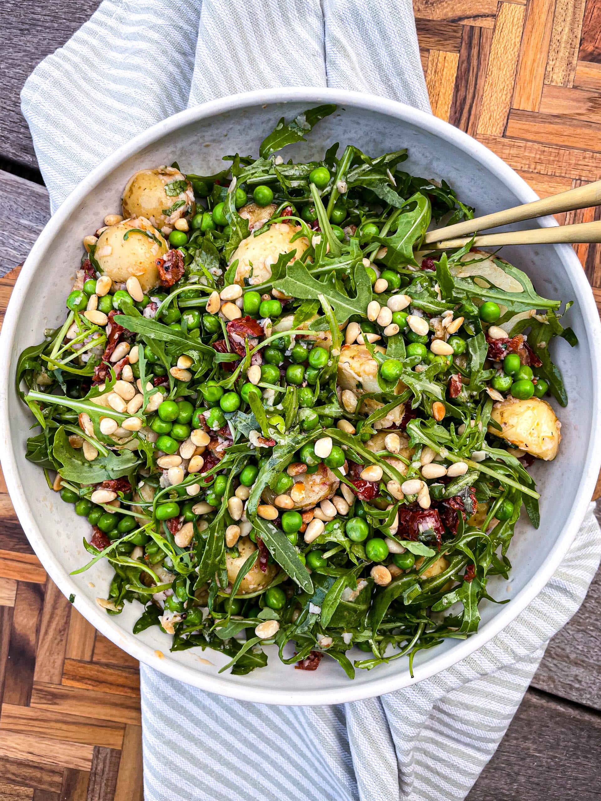 Inspiration til lækre salater - sunde salater, salater til grill etc.