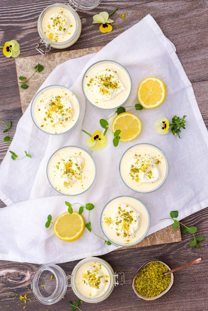 Citronfromage - Opskrift på citronfromage med flødeskum